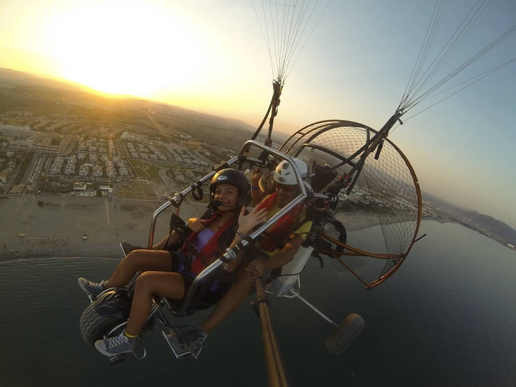 Paramotor Tandem Flights | Aeronomadas.com