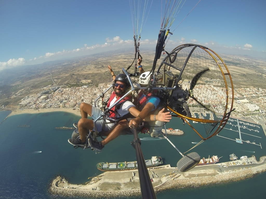 Paramotor Tandem Flights | Aeronomadas.com