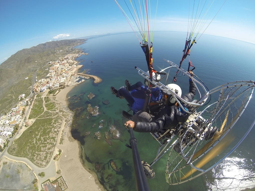 Paramotor Tandem Flights | Aeronomadas.com